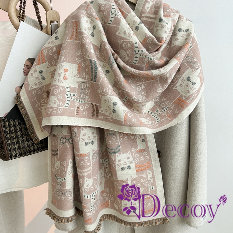 【Decoy】秋冬萌趣 貓咪圖騰仿羊絨雙用披肩圍巾/湖藍|刷毛圍巾/披肩|ETMall東森購物網