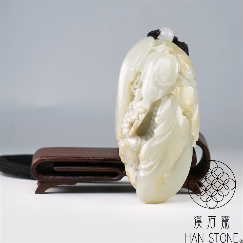 【漢石齋】天然和田玉 山水玉佩吊墜 白玉帶皮(41*81*26mm)|其他造型|ETMall東森購物網