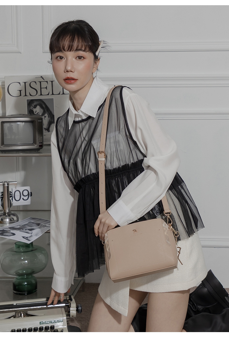 Arnold Palmer - 斜背包 Radiant系列 - 卡其色|側背包|ETMall東森購物網