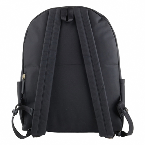 agnes b.-金屬agnes b. 前拉鍊口袋橢圓型後背包(黑)中|agnes b. 後背包|ETMall東森購物網