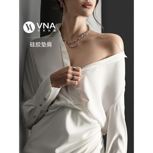 【硅膠肩墊】VNA芬斯狄娜肩墊神器隱形透明假肩墊肩防溜直角肩貼|插片/胸墊|ETMall東森購物網