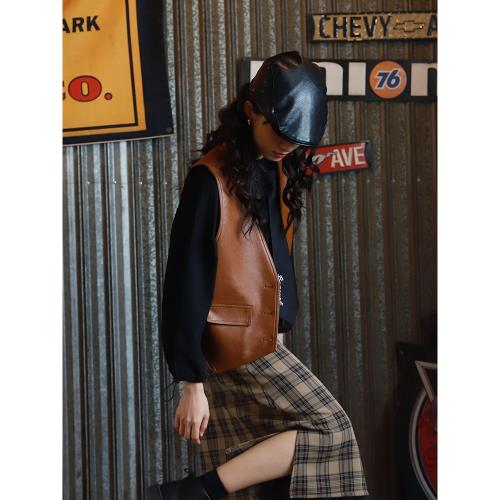 皮馬甲秋季顯瘦外穿2025新款復古V領寬松PU短款棕色秋季外搭上衣|馬夾|ETMall東森購物網