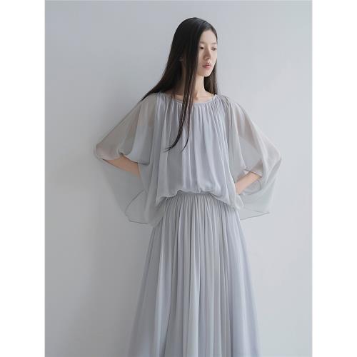 通而順暢，松弛包容yuanyin原隱chic寬松簡約ins復古仙女真絲上衣|真絲上裝|ETMall東森購物網