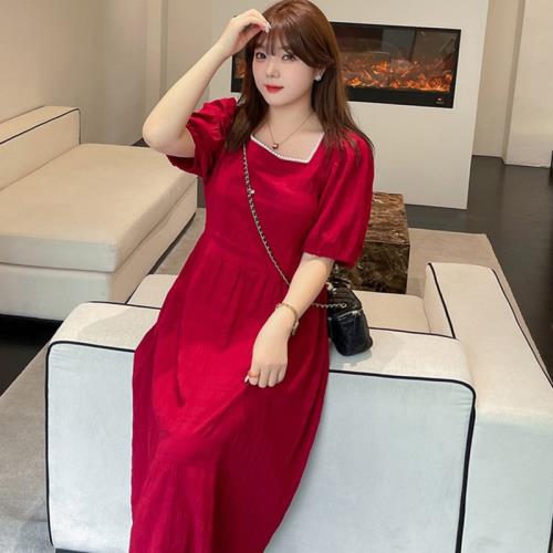 高級感氣質釘珠紅色連衣裙夏大碼女2022方領溫柔風300斤法式裙子|洋裝|ETMall東森購物網