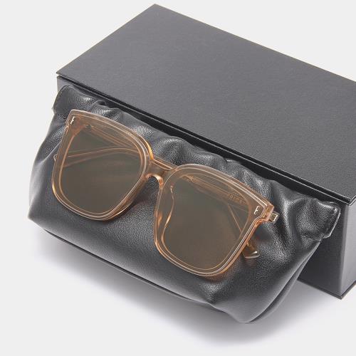 2024新款墨鏡女潮夏海邊frida茶色太陽眼鏡高級感白色V太陽鏡GM U|墨鏡|ETMall東森購物網