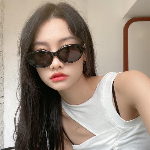 時尚gm墨鏡003貓眼太陽鏡男女黑色蹦迪街拍超酷嘻哈眼鏡復古|墨鏡|ETMall東森購物網