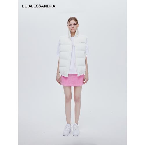 品牌直營 LE ALESSANDRA 白色刺繡LOGO保暖通勤羽絨馬甲背心女|羽絨服|ETMall東森購物網