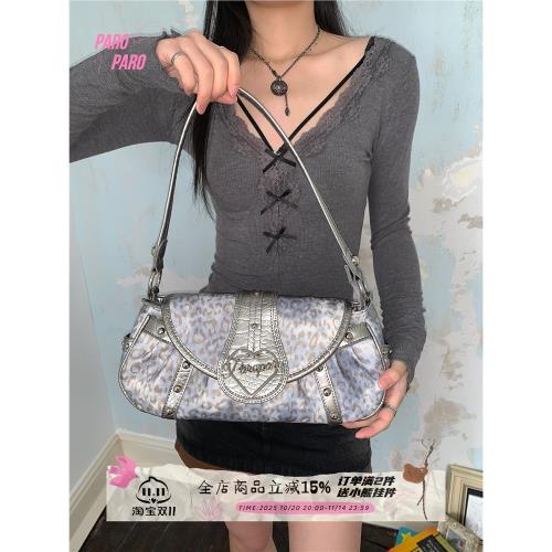 Paroparo澀谷辣妹！原創y2k復古銀色豹紋鉚釘大容量腋下包枕頭包|通用款女包|ETMall東森購物網