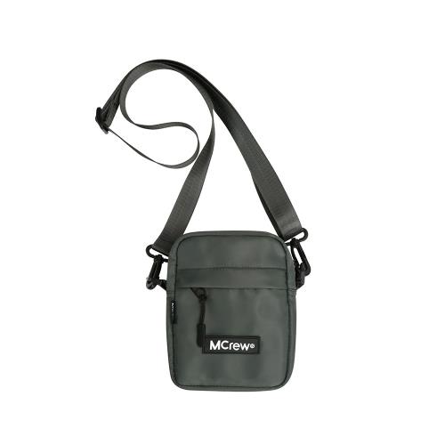 MCREW LOGO MINI BAG 多功能收納手機鑰匙零錢包單肩斜挎小包|男士包袋|ETMall東森購物網