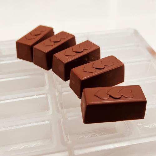 tangba堂巴 11克 30連長方心形巧克力模具 PC-1736 心連心糖果模|烘培DIY器|ETMall東森購物網