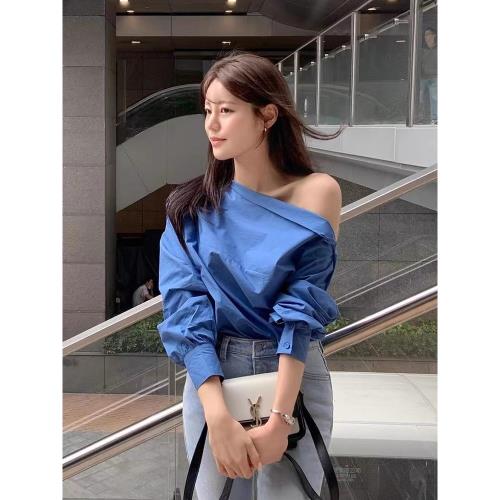 韓國chic秋季小眾設計感不規則斜領露單肩寬松百搭顯白長袖襯衫女|襯衫|ETMall東森購物網