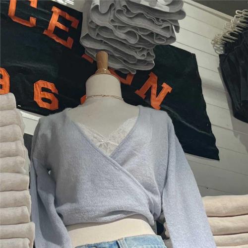 bm V領針織開衫短款上衣Brandy|毛針織衫|ETMall東森購物網