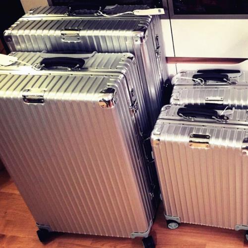 復古鋁框拉桿箱萬向輪旅行箱包24行李箱女男pc登機箱子20寸26寸28|旅行箱|ETMall東森購物網