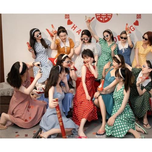 港風連衣裙赫本風復古波點裙晨袍酒吧舞蹈表演女神性感裙80年代70|洋裝|ETMall東森購物網