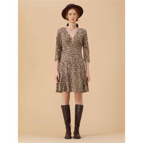 歐美品牌妹家女裝棉彈力印花V領七分袖連衣裙修身A字豹紋顯瘦XS碼|洋裝|ETMall東森購物網