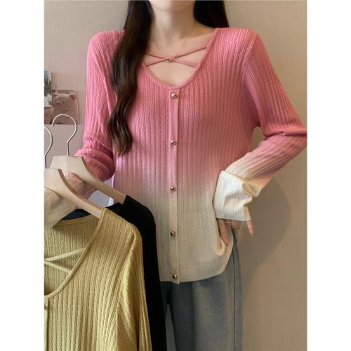 v領漸變色胖mm小眾藏肉針織衫|毛針織衫|ETMall東森購物網