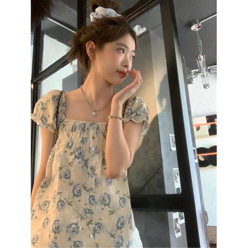 減齡方領寬松褶皺chic短袖襯衫|襯衫|ETMall東森購物網