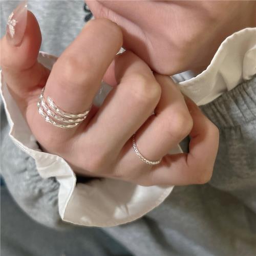 S925純銀三層線條纏繞戒指波光粼粼細閃冷淡風氣質時尚高級感指環|戒指/指環|ETMall東森購物網