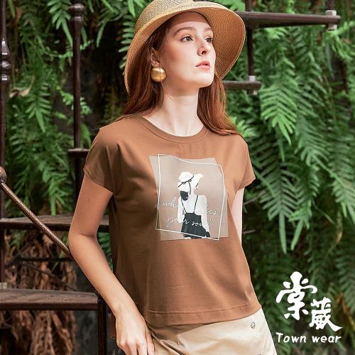 【TOWN’WEAR 棠葳】美式印圖金屬光澤純棉上衣(女上衣/短袖/圓領/前短後長/棉質)|短袖|ETMall東森購物網