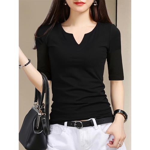 黑色中袖別致小V領設計感韓版T恤|T恤|ETMall東森購物網