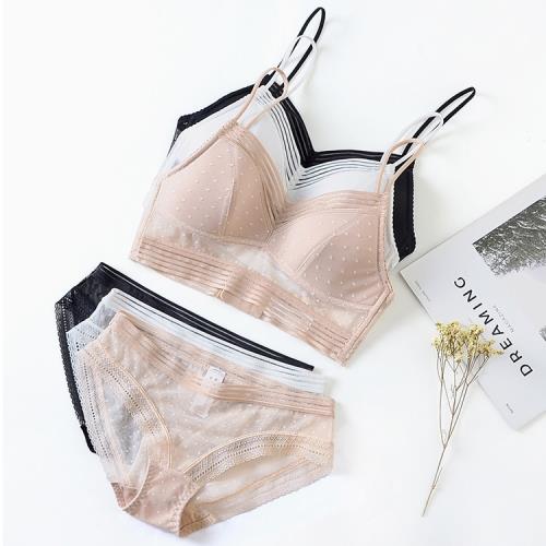 無鋼圈大露背U型性感內衣套裝|內衣套裝|ETMall東森購物網