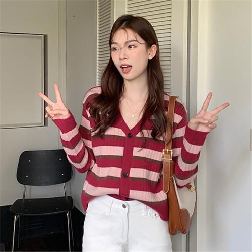 【ALLK 歐楷】促銷 條紋配色針織衫上衣 2色(尺寸F/中大尺碼/輕量/保暖)|會員獨享好康折扣活動|針織上衣/毛衣|ETMall東森購物網