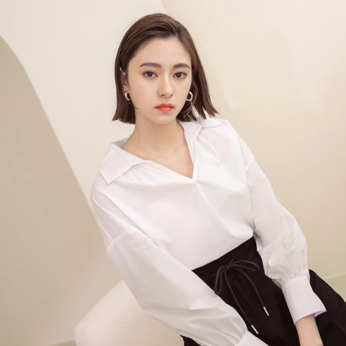 【OB 嚴選】不易皺落肩拋袖V字翻領上衣 《AB17808》|上衣|ETMall東森購物網