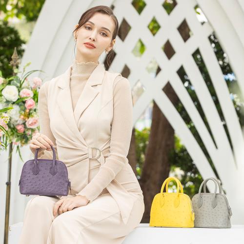 【M2ND】鴕鳥皮輕巧貝殼手提斜背包|側背包|ETMall東森購物網