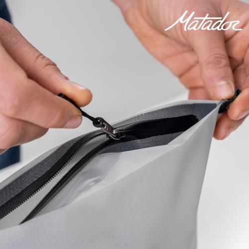 【Matador 鬥牛士】FlatPak Zipper Toiletry Case 便攜防水拉鍊旅行收納袋 /旅行/盥洗包/高周波結構/補充瓶|束口/盥洗/過夜包袋|ETMall東森購物網