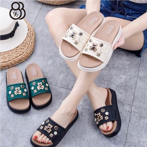 【88%】偏小 跟高4cm 厚底拖鞋 時尚小香風 外出可愛小熊 平底一字拖鞋 居家室內外 涼拖鞋 2色|平底拖鞋|ETMall東森購物網