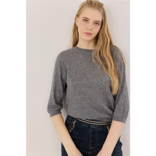 QWI歐洲精品空氣感針織上衣-獨|上衣|ETMall東森購物網