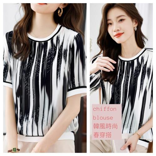 AKARA 亮麗水花涼感絲質雪紡短袖上衣(不限季節 做到3XL 中大尺碼)|造型上衣|ETMall東森購物網