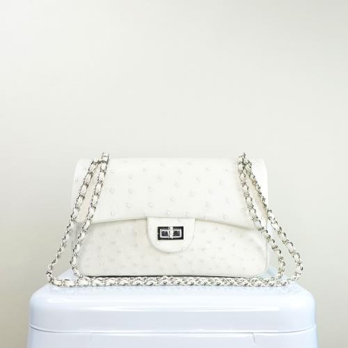 【M2nd】奈爾珍稀鴕鳥皮小香風鍊帶翻蓋包(白-T9421A)|手提/手拿包|ETMall東森購物網