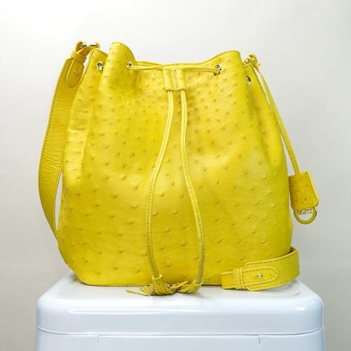 【M2nd】珂米汀鴕鳥皮通勤大水桶包(黃-T9428A)|側背包|ETMall東森購物網